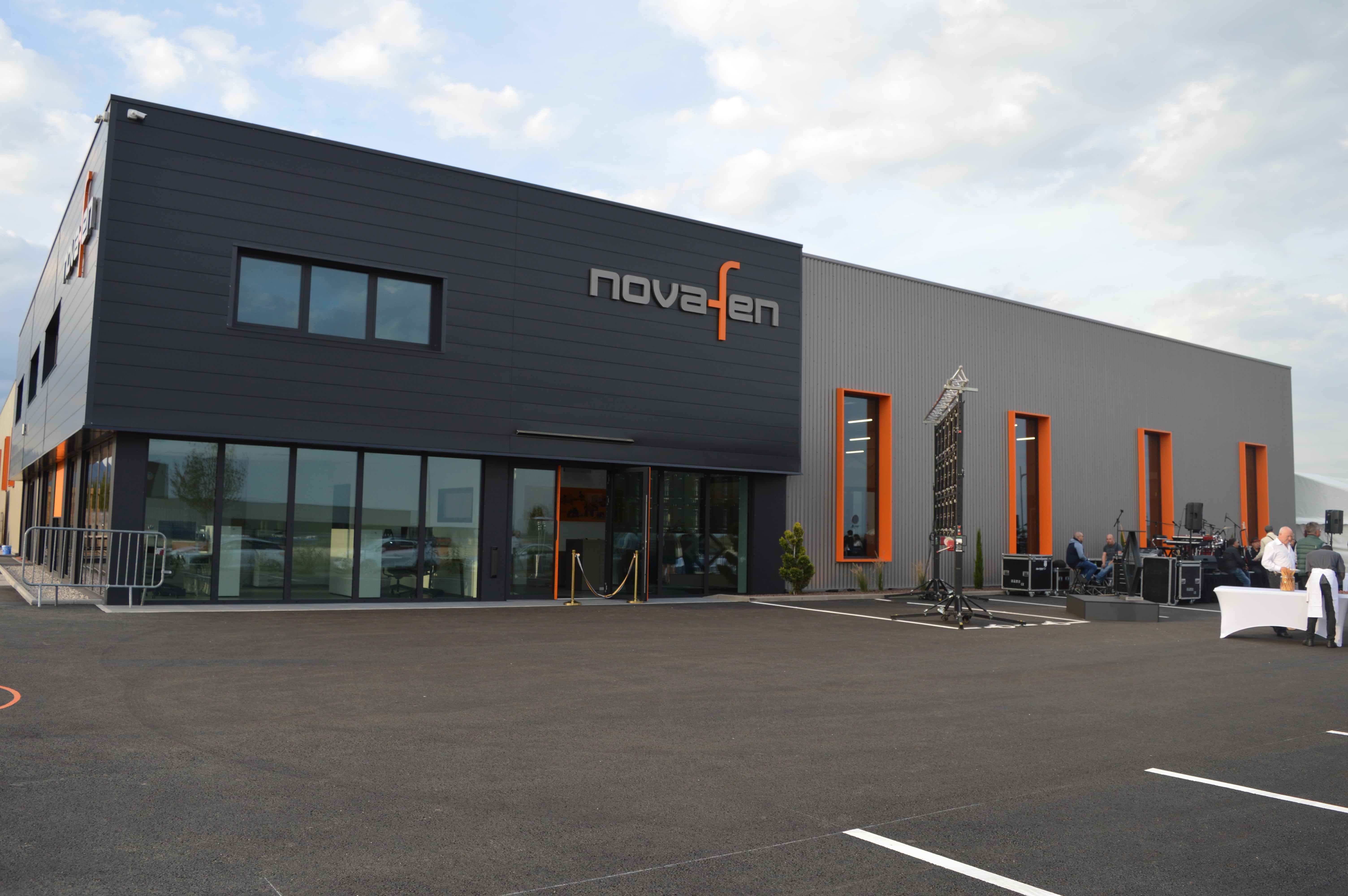 [En images] Novafen : une nouvelle usine à Aspach-le-Haut - Le Périscope